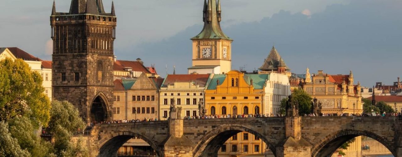 Dit zijn de leukste wijken in Praag voor een avondje uit